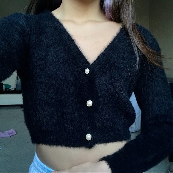 Princess Polly | Tops | Super Cute Black Fuzzy Sweater | Poshmark
